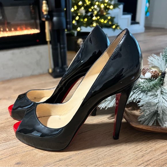 Christian Louboutin | Shoes | Very Priv Christian Loub Heels | Poshmark
